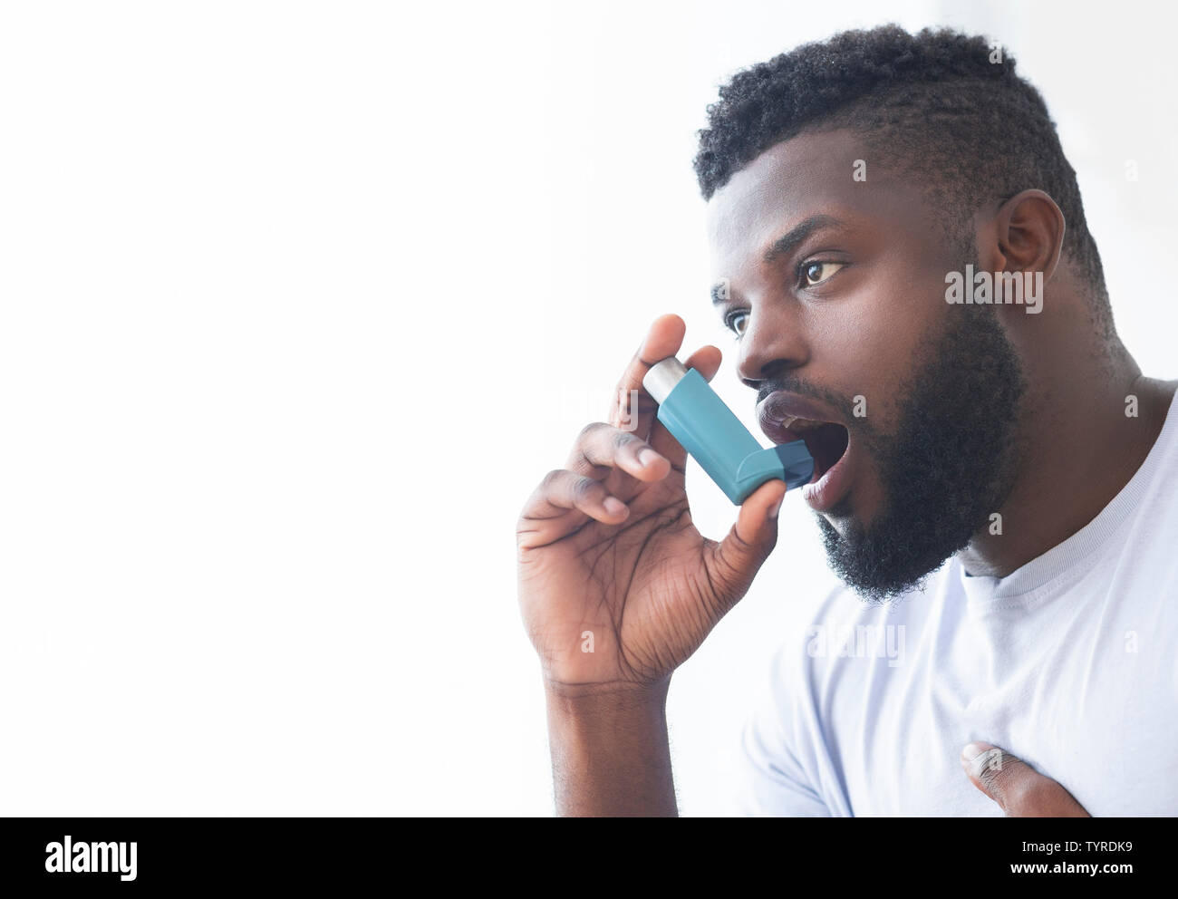 Asthma pump hi-res stock photography and images - Alamy