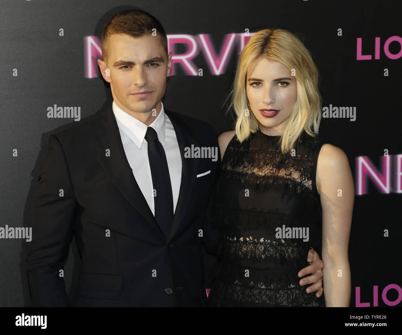 Dave Franco Og Emma Roberts