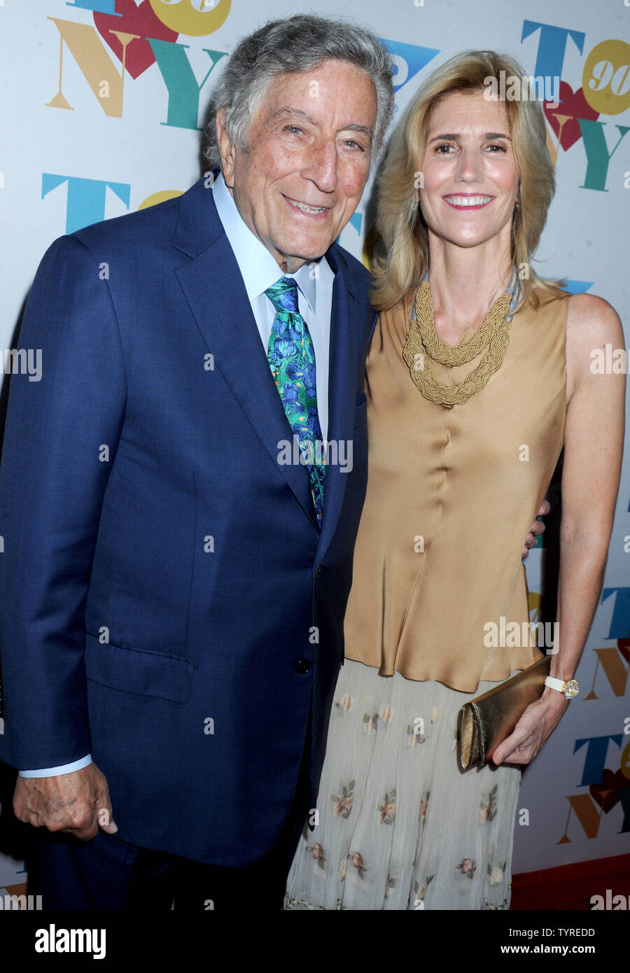 Tony Bennett arrives on the red carpet at his 90th birthday celebration ...