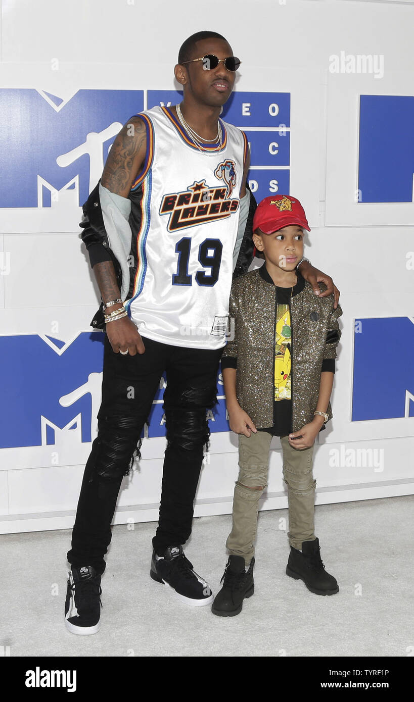 Rapper Fabolous arrives on the red carpet at the 2016 MTV Video Music ...
