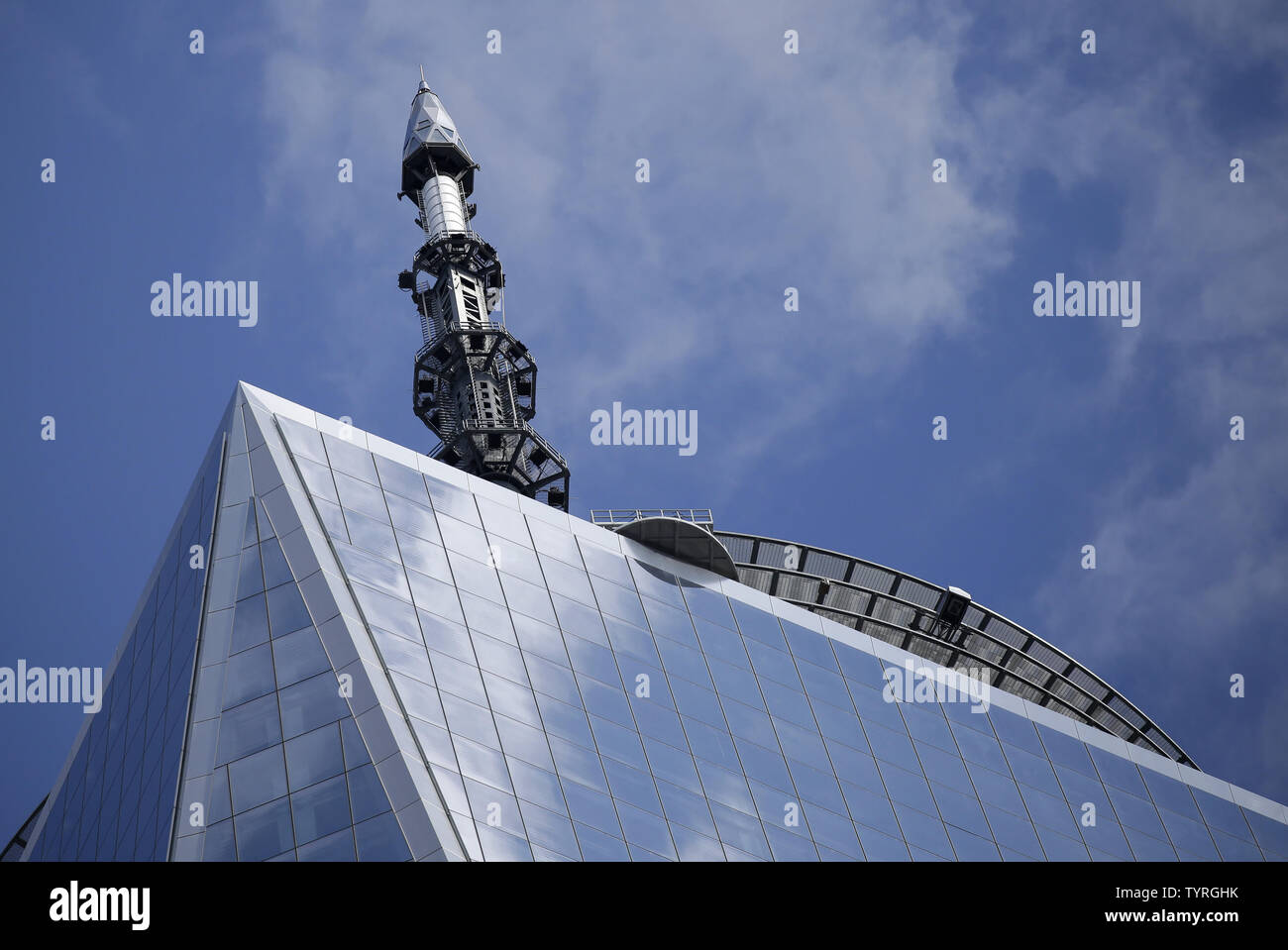 Above ground pools hi-res stock photography and images - Alamy