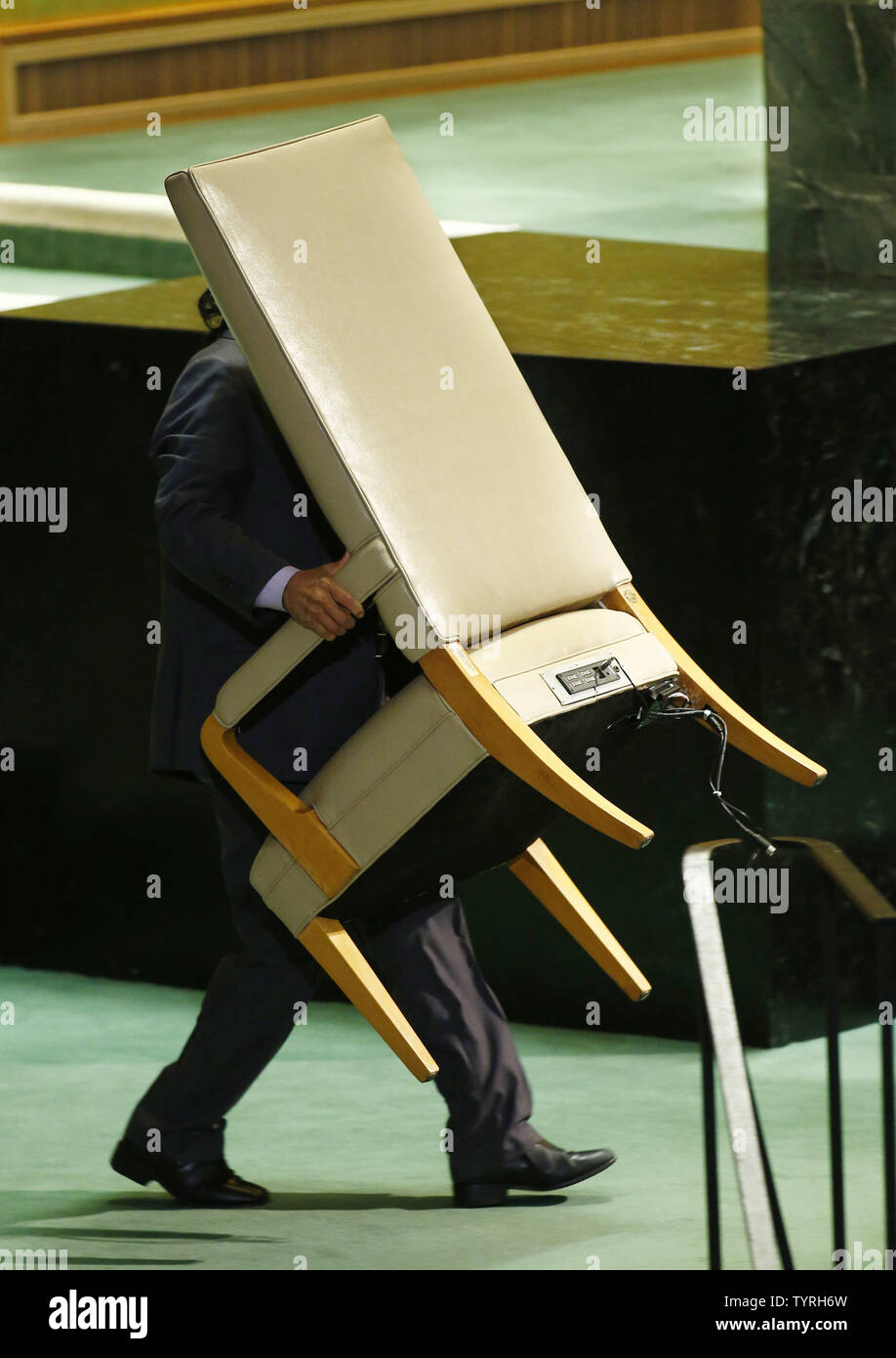 The chair reserved for the heads of state who will speak is carried out ...