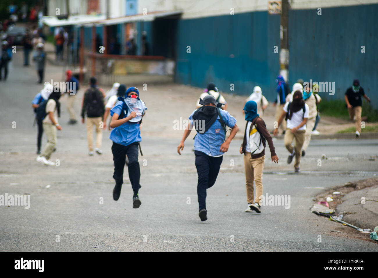 Tegucigalpa, Honduras. 27th June, 2019. Middle school students from the ...