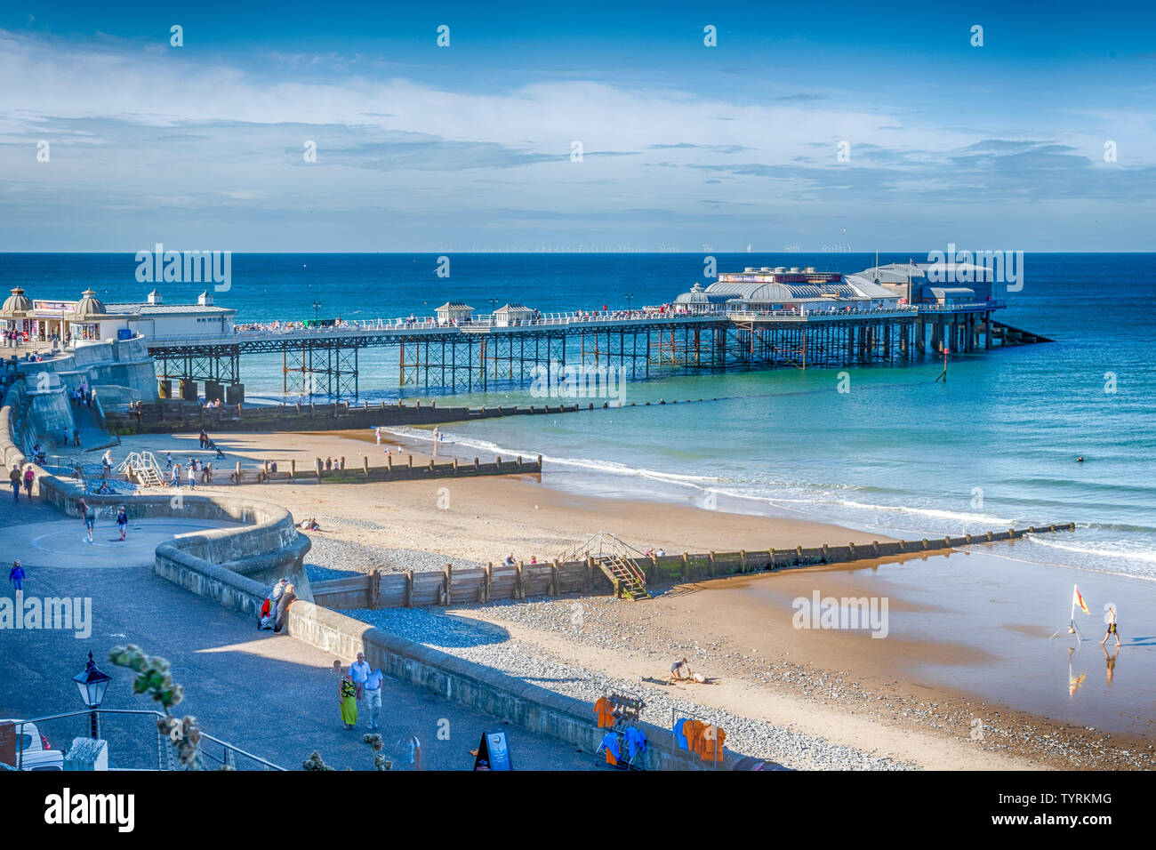 Cromer pier hi-res stock photography and images - Alamy