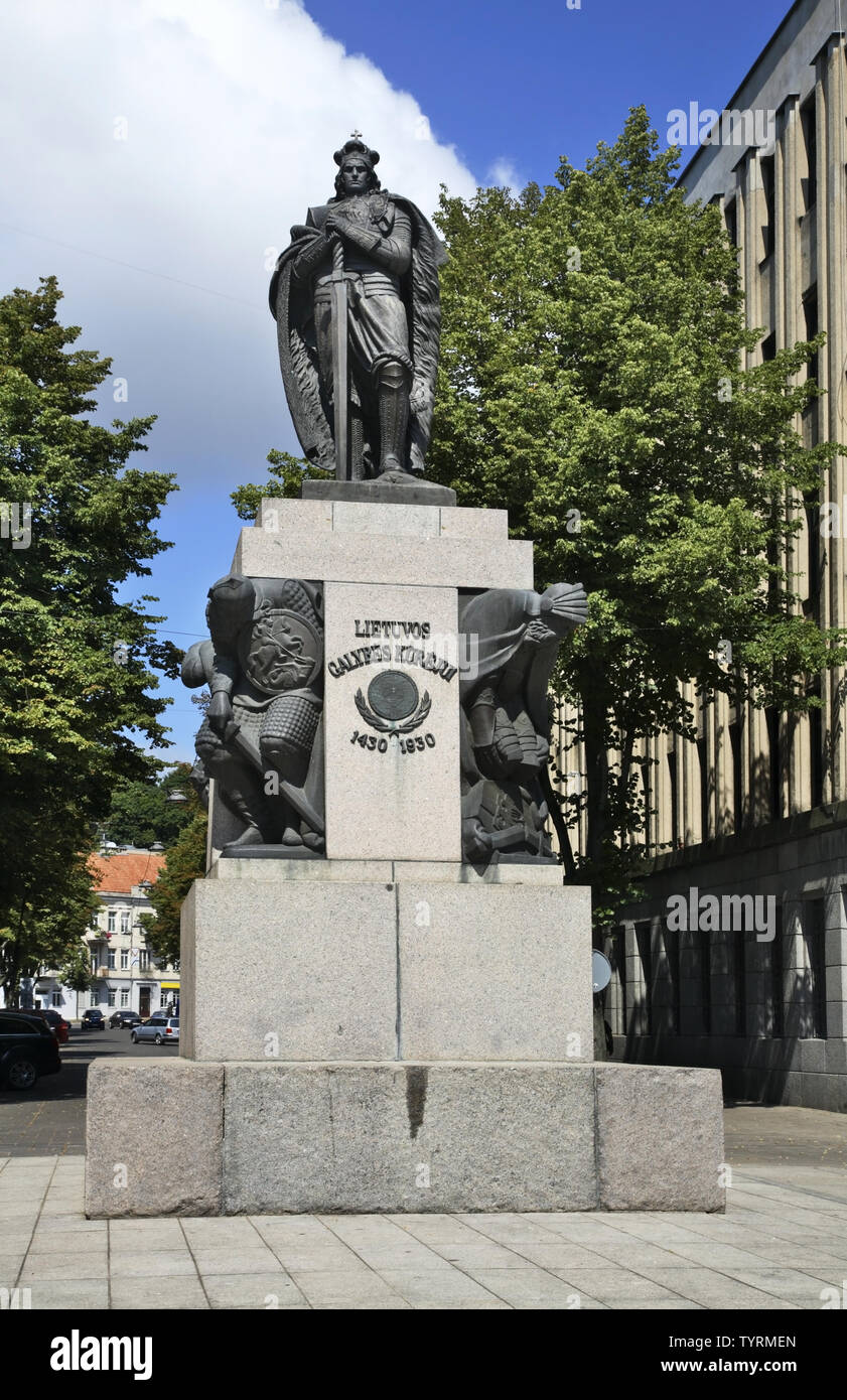 Lithuania kaunas statue sculpture hi-res stock photography and images ...
