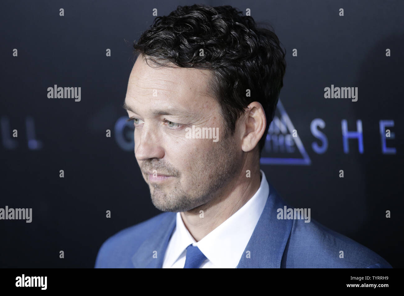 Rupert Sanders arrives on the red carpet at the 'Ghost In The Shell ...