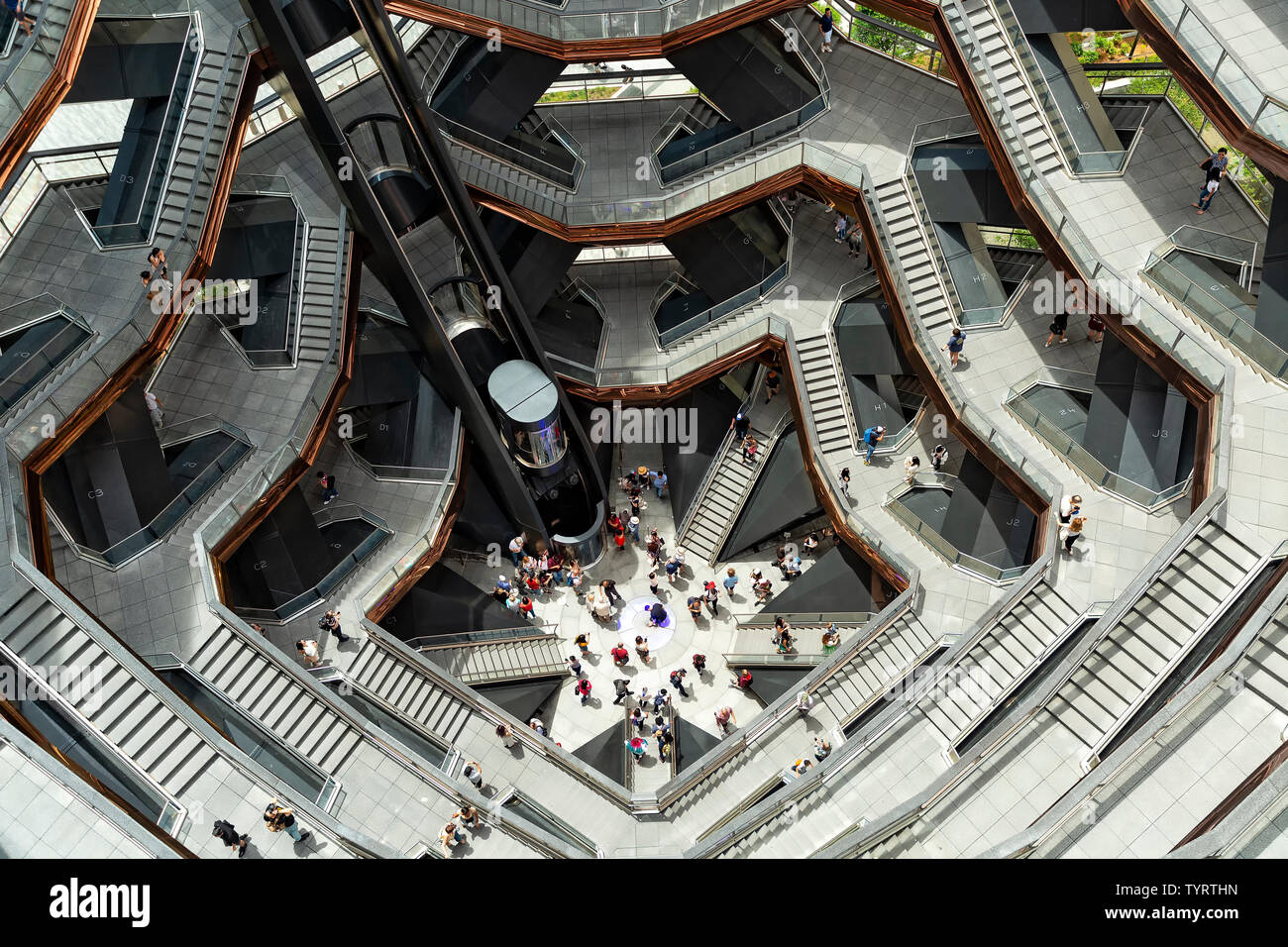 The Vessel. Hudson Yards, Manhattan. Designer Thomas Heatherwick. New ...