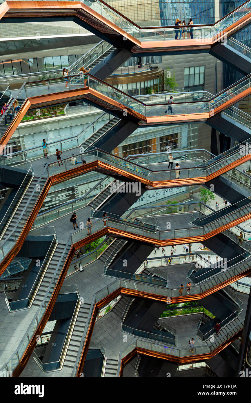 Vessel hudson yards hi-res stock photography and images - Alamy
