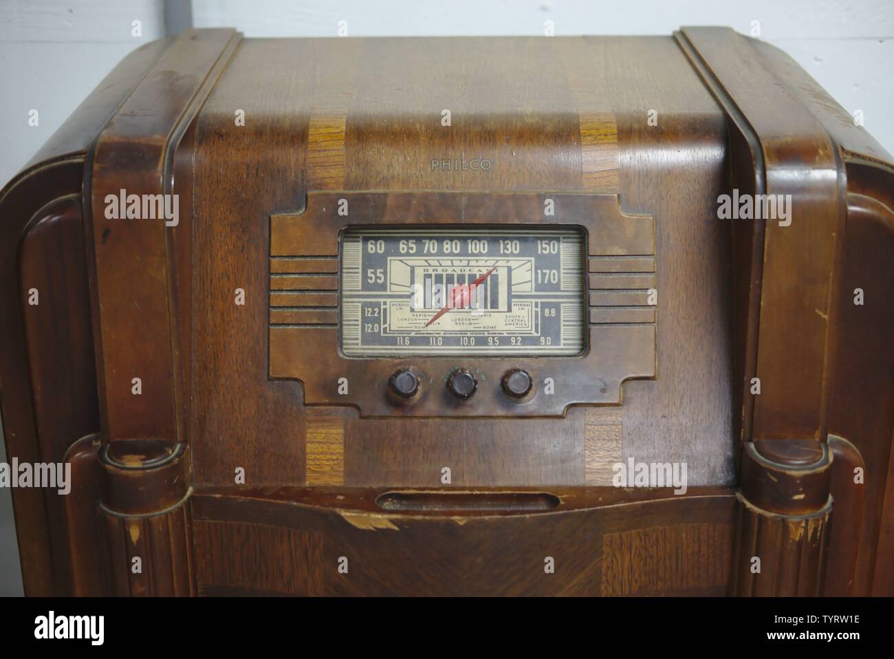Antique wooden broadcast and shortwave band cabinet radio, circa 1940 ...