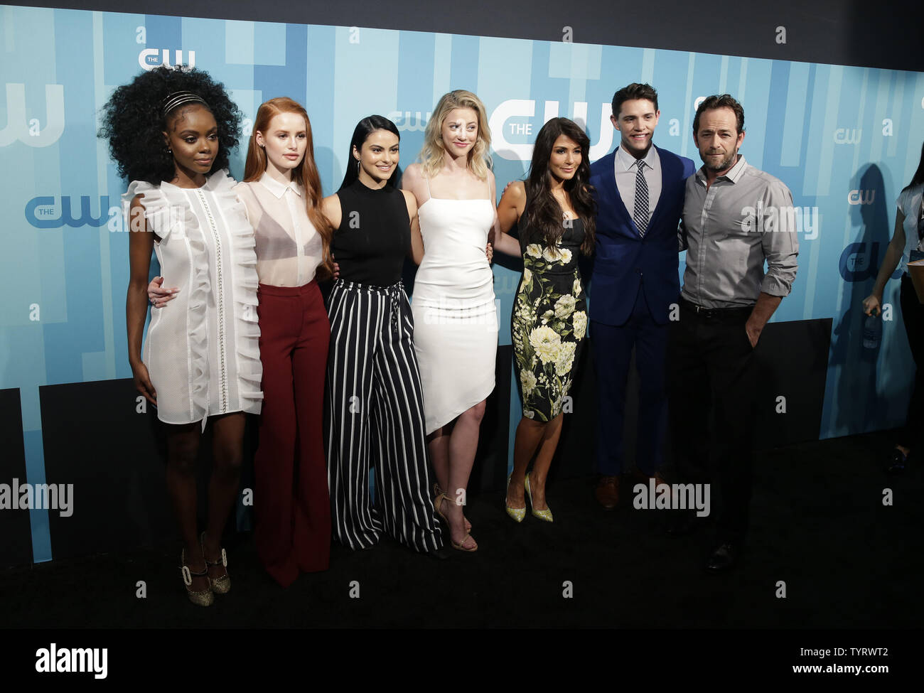 Ashleigh Murray, Madelaine Petsch, Camila Mendes, Lili Reinhart ...