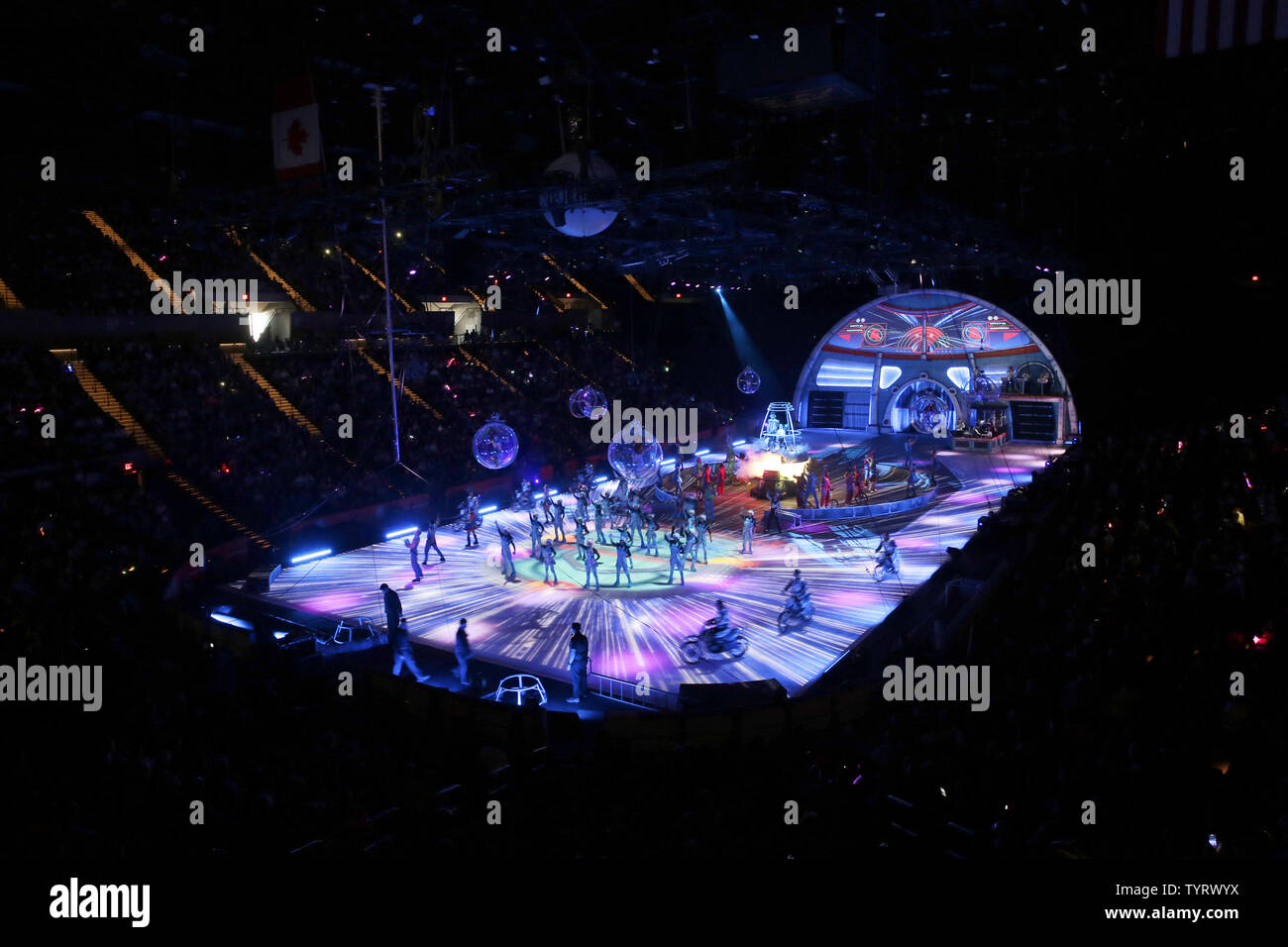 Circus cast members perform on the final day of performances for the ...