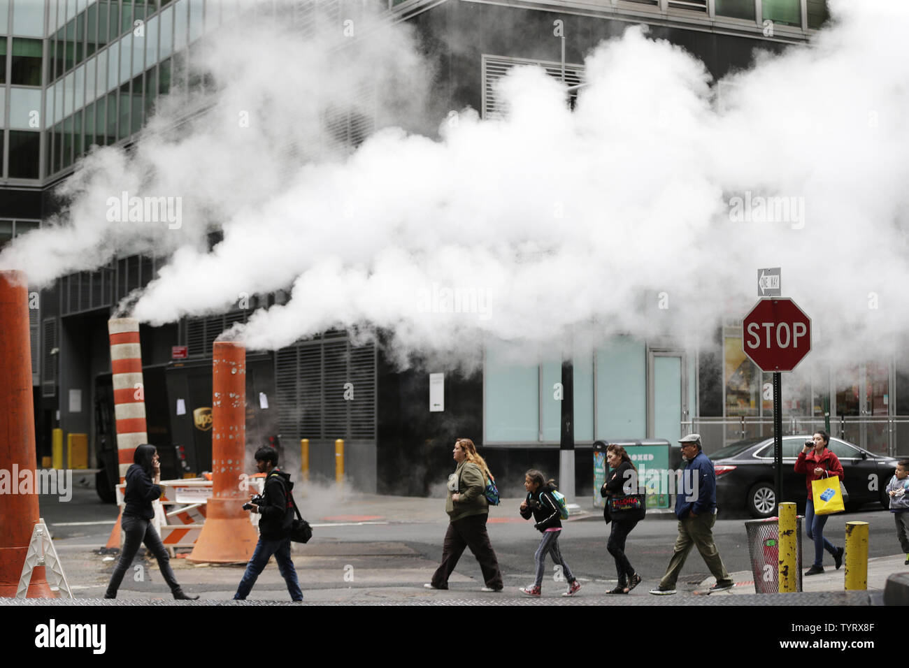 Steam in new york hi-res stock photography and images - Alamy