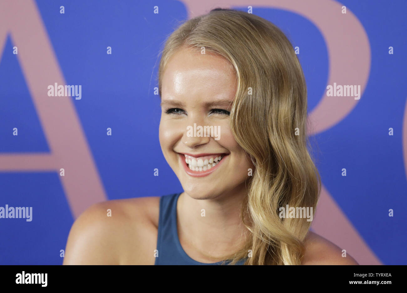 Sailor Lee Brinkley-Cook arrives on the red carpet at the 2017 CFDA ...