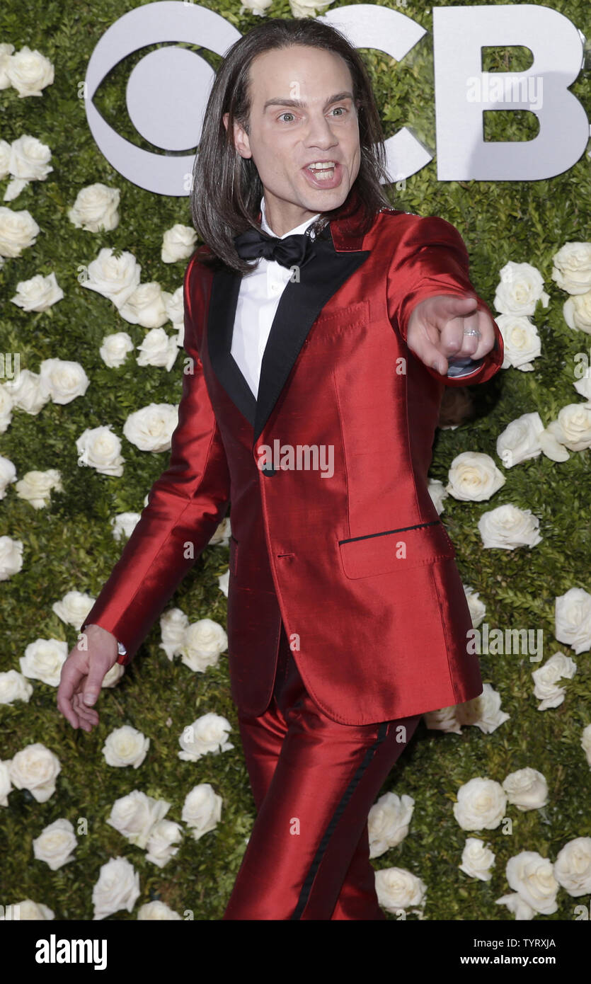 Jordan Roth arrives on the red carpet at the 71st Annual Tony Awards at ...