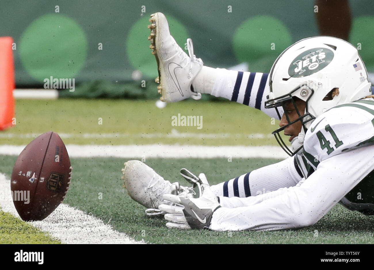 Buster brady hi-res stock photography and images - Alamy