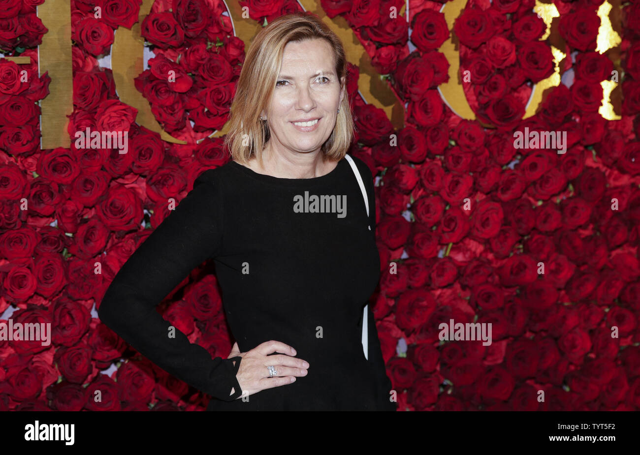 Liz Rodbell arrives on the red carpet at the 2017 WWD Honors at The ...