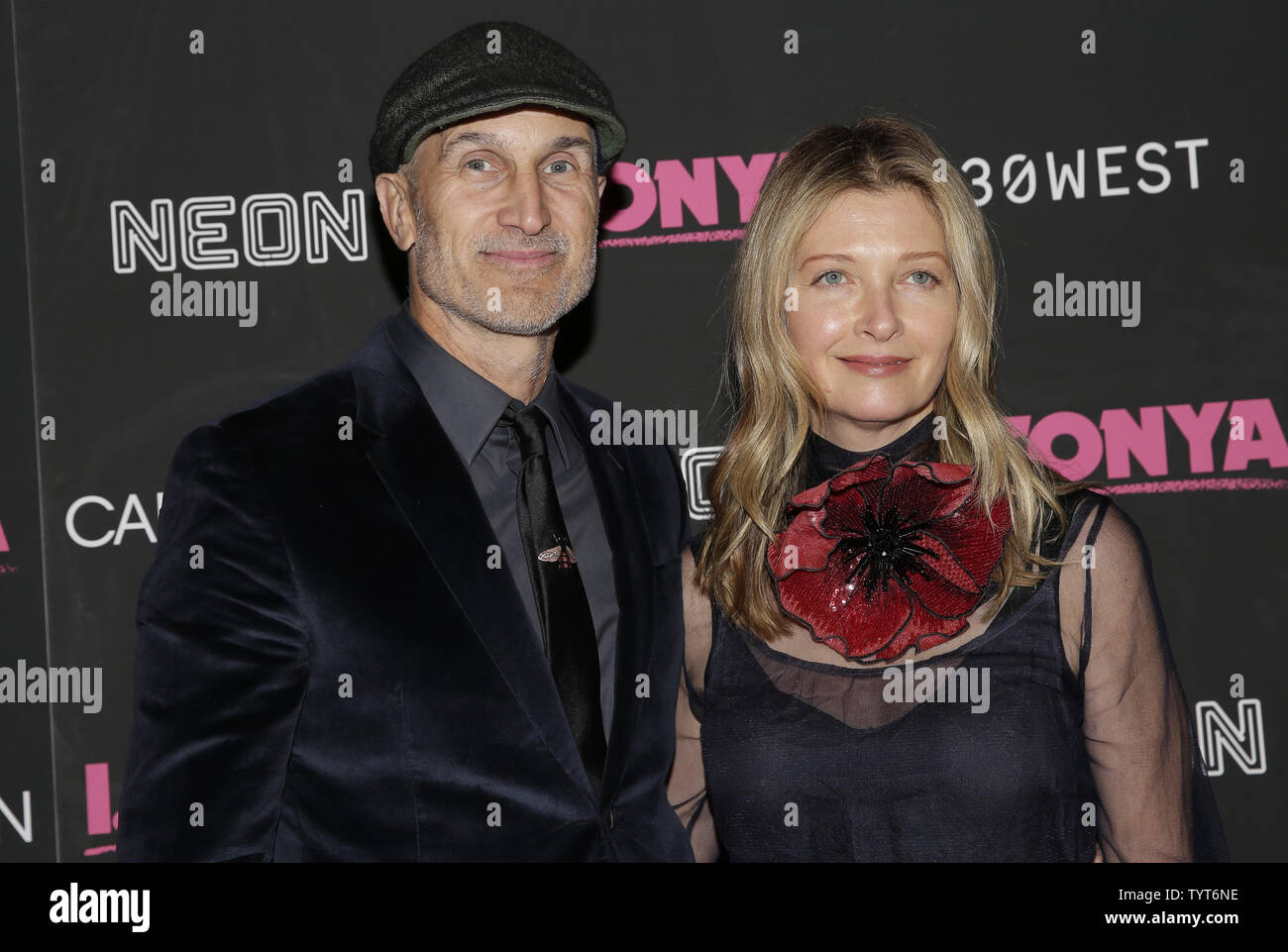 Craig Gillespie and Christine Gillespie arrive on the red carpet at the ...