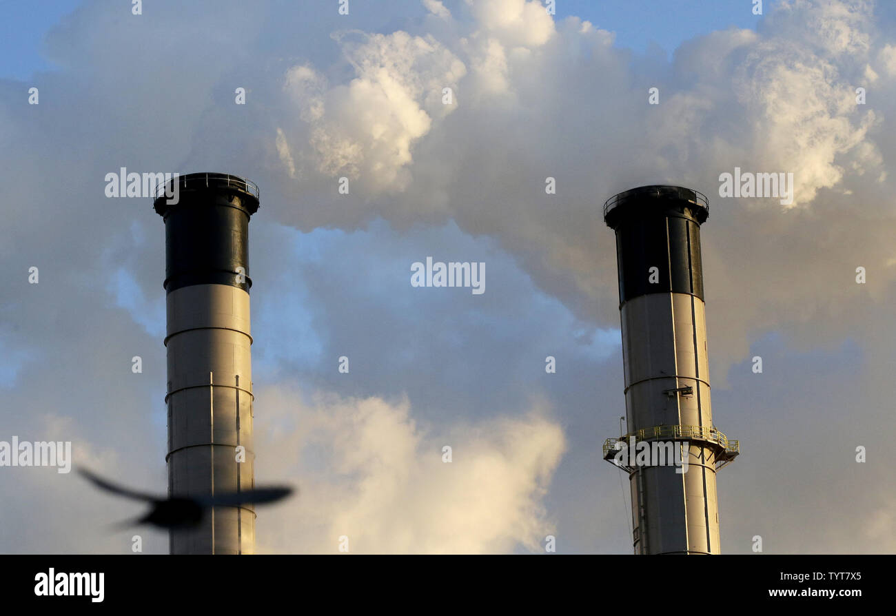 Con Edison smoke stacks are working in the early hours in below ...