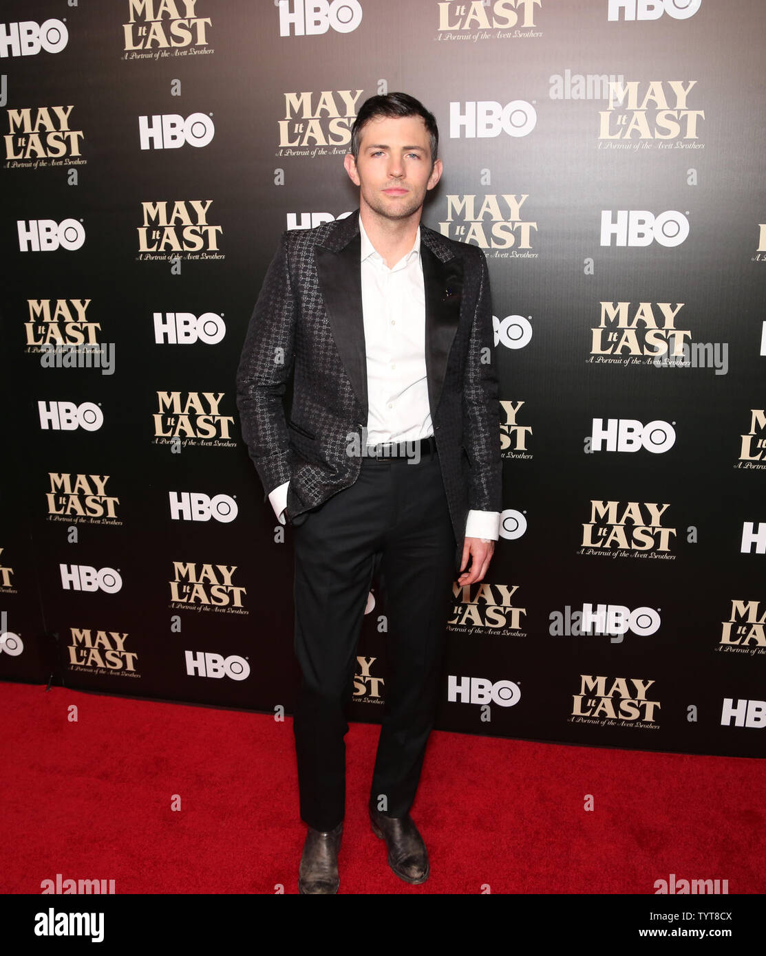 Scott Avett of The Avett Brothers arrives on the red carpet at HBO's ...