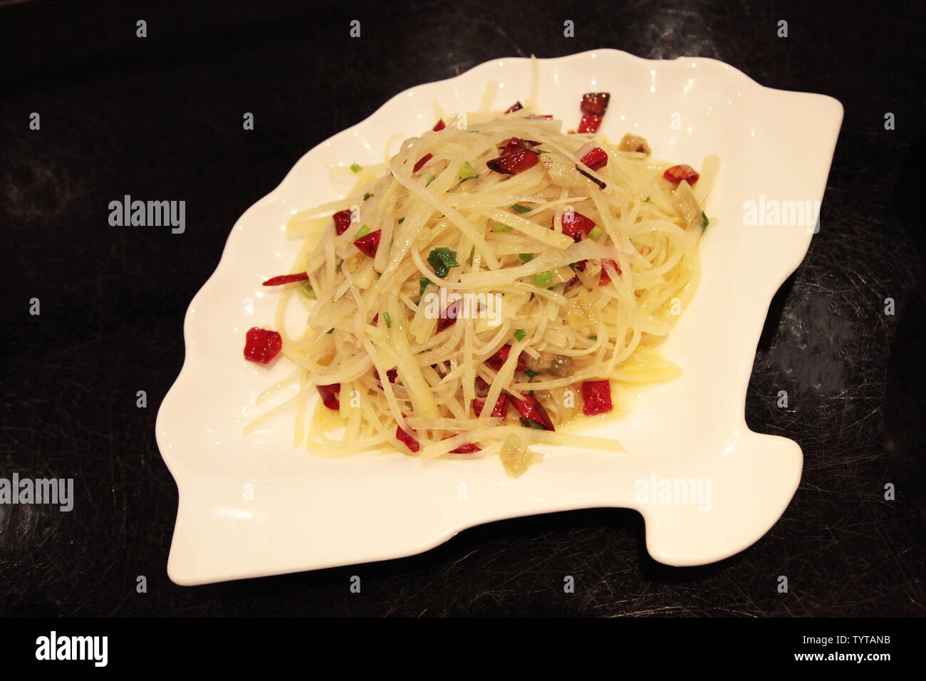 Chinese shredded potatoes hi-res stock photography and images - Alamy