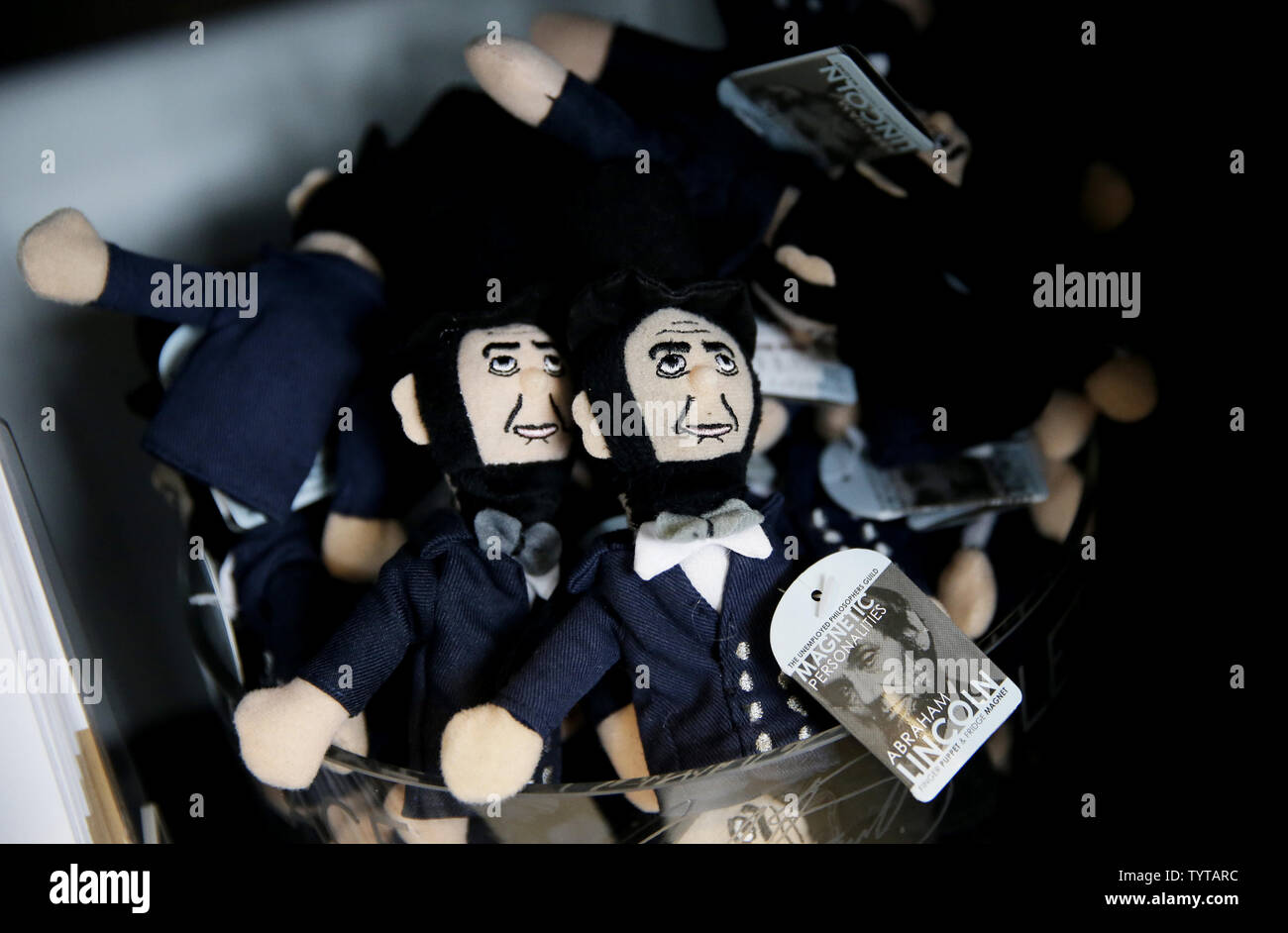 Abraham dolls hi-res stock photography and images - Alamy