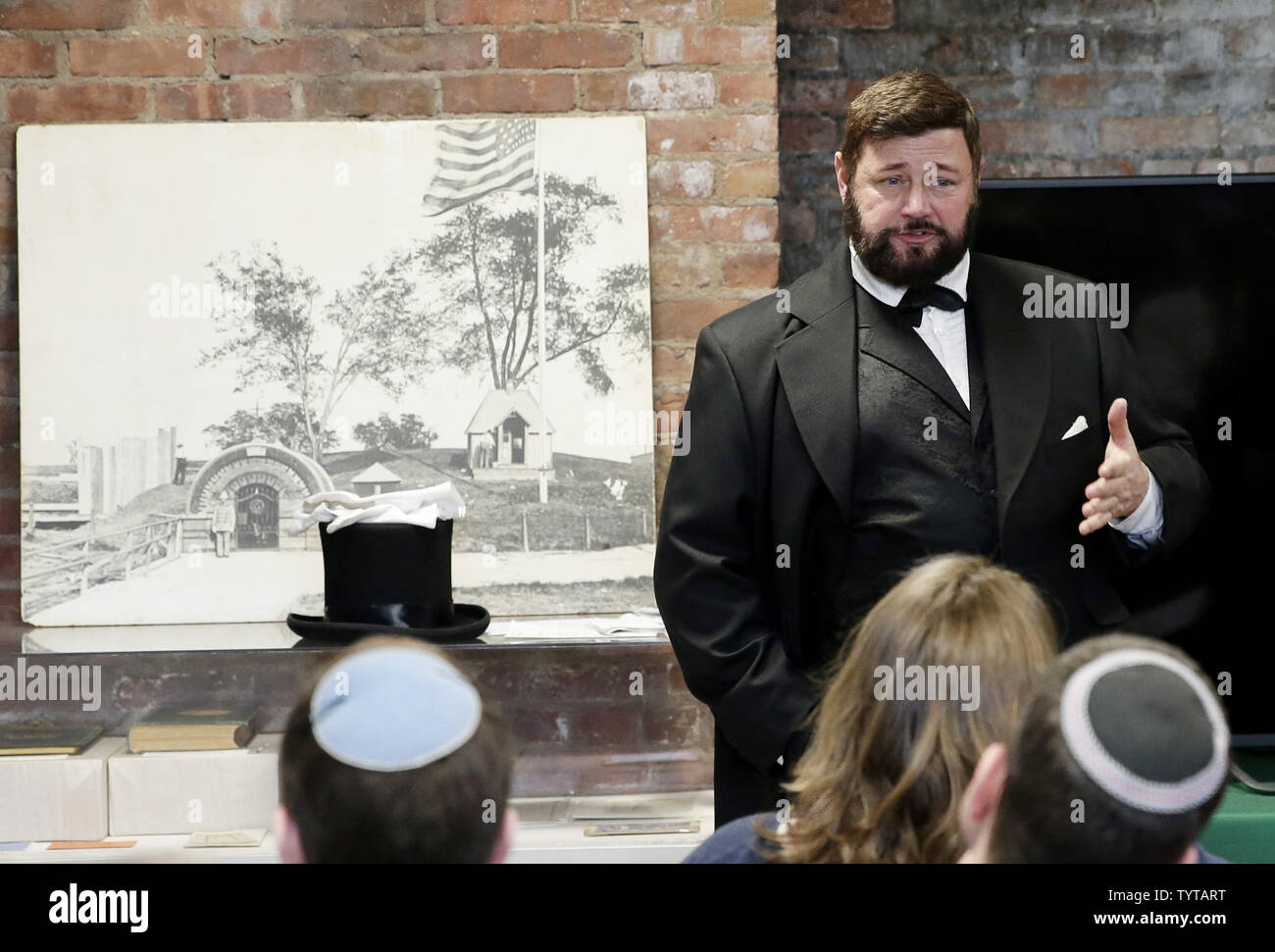 Kenneth J. Serfass impersonates President Ulysses S. Grant as he speaks ...