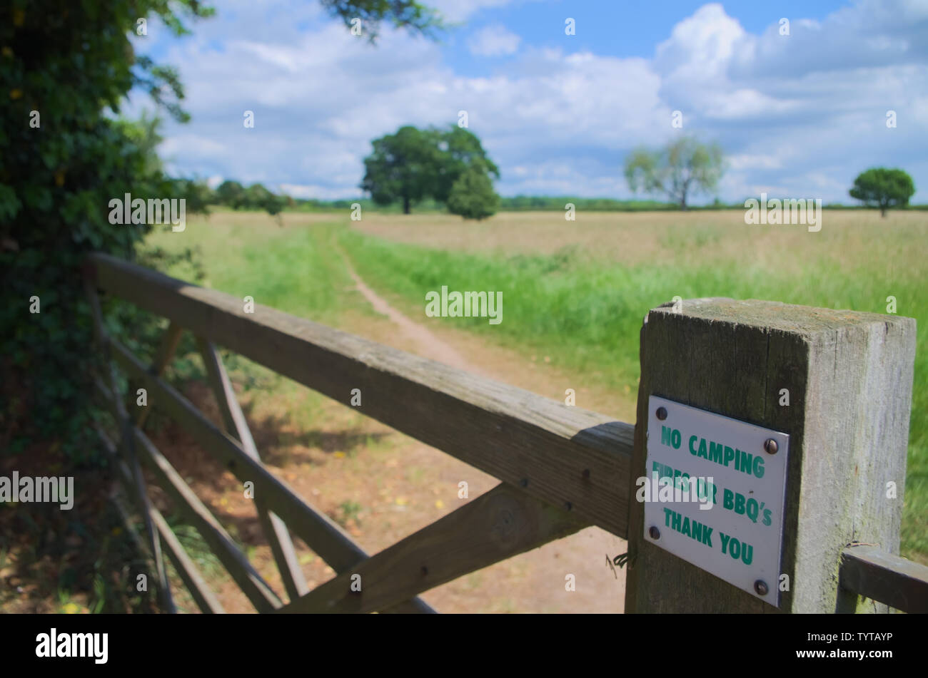 Maidenhead sign hi-res stock photography and images - Alamy