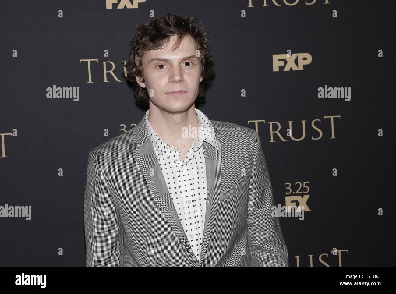 Evan Peters arrives on the red carpet at the 2018 FX Annual All-Star ...