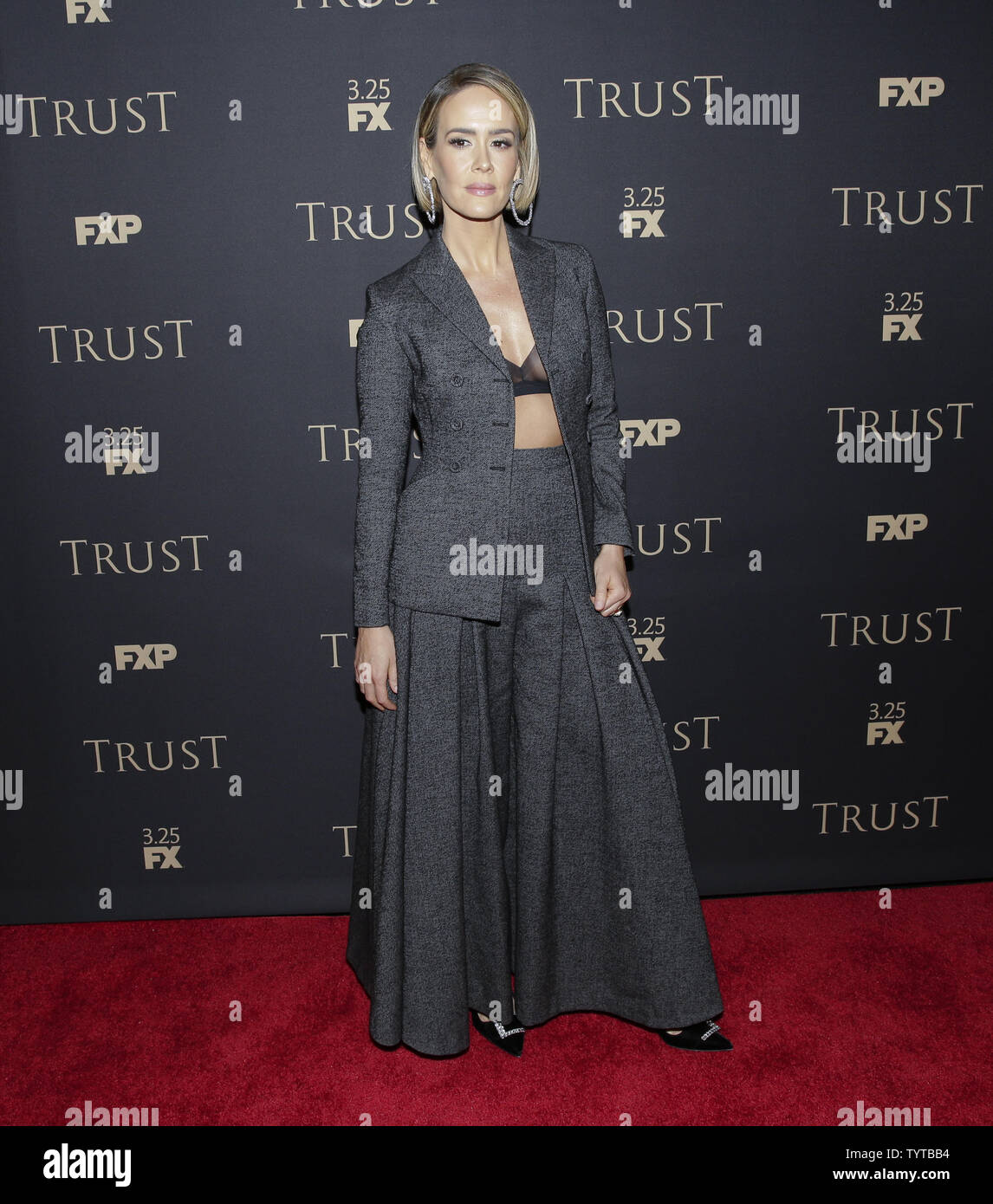 Sarah Paulson arrives on the red carpet at the 2018 FX Annual All-Star ...