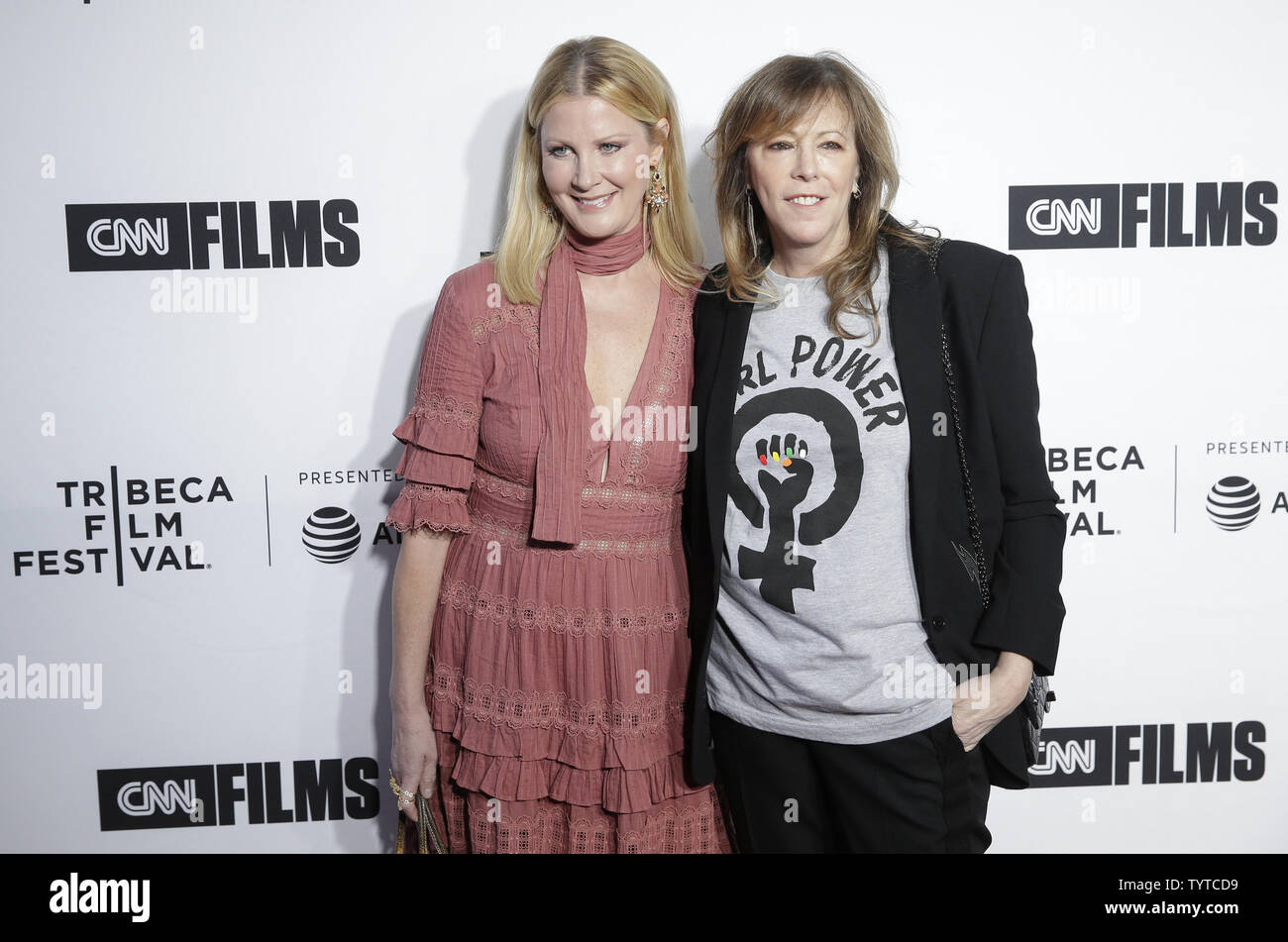 Sandra Lee and Jane Rosenthal arrive on the red carpet at the Opening ...