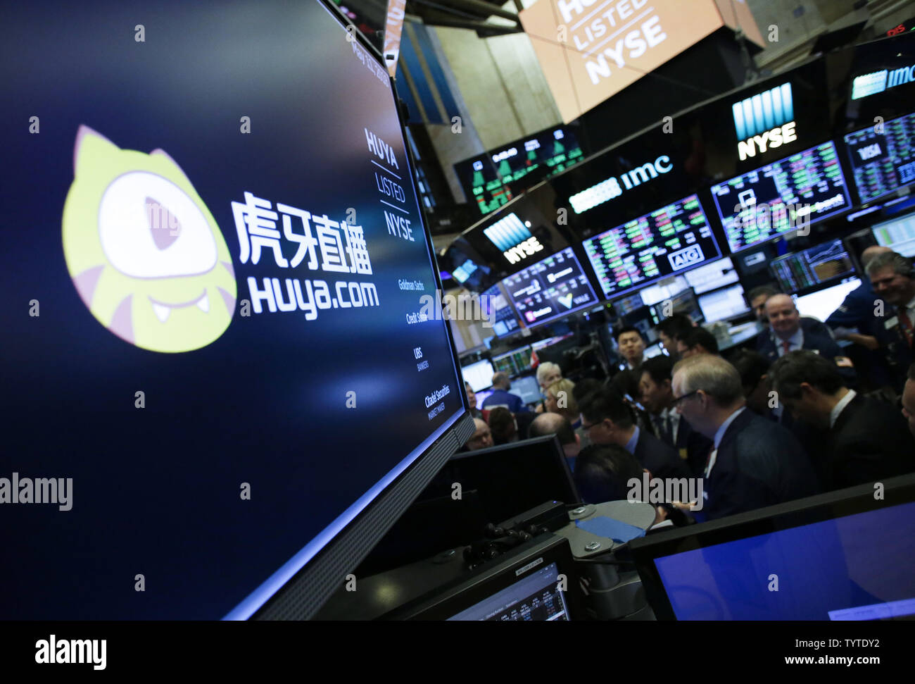 Dji logos hi-res stock photography and images - Alamy