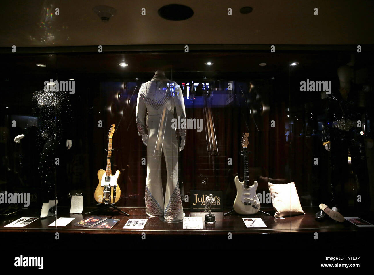 Roll memorabilia hi-res stock photography and images - Alamy