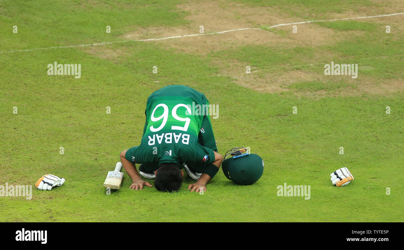 Babar azam hi-res stock photography and images - Alamy