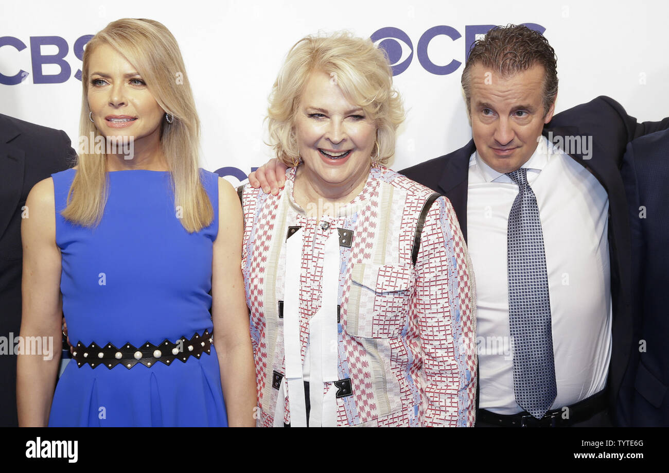 Faith Ford, Candice Bergen and Grant Shaud from 'Murphy Brown' arrives ...