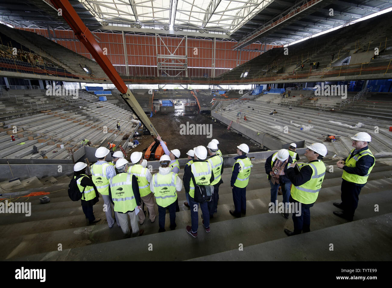 Louis armstrong stadium roof hi-res stock photography and images - Alamy