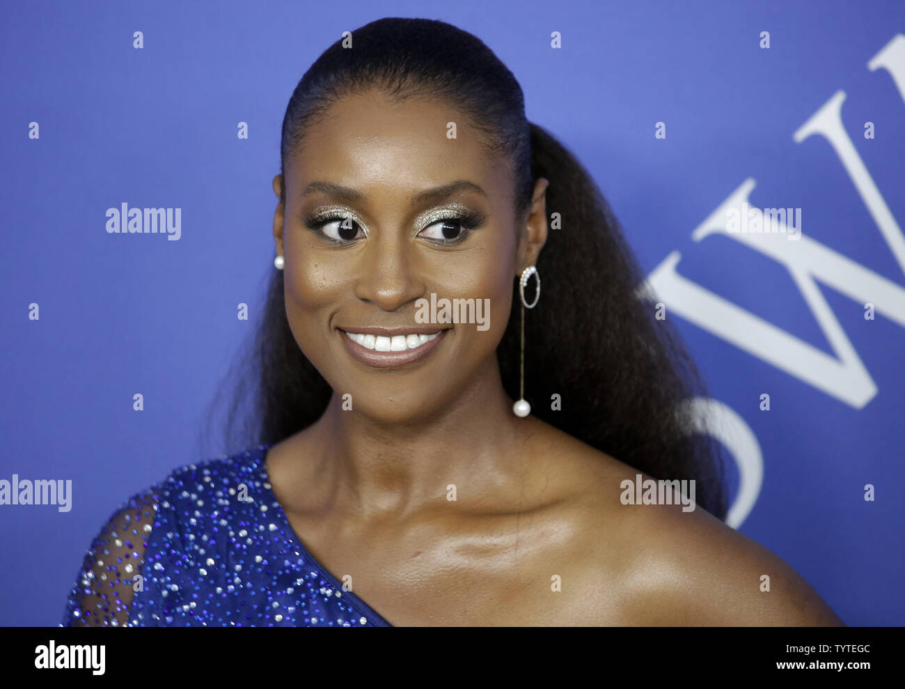 Cfda issa rae hi-res stock photography and images - Alamy