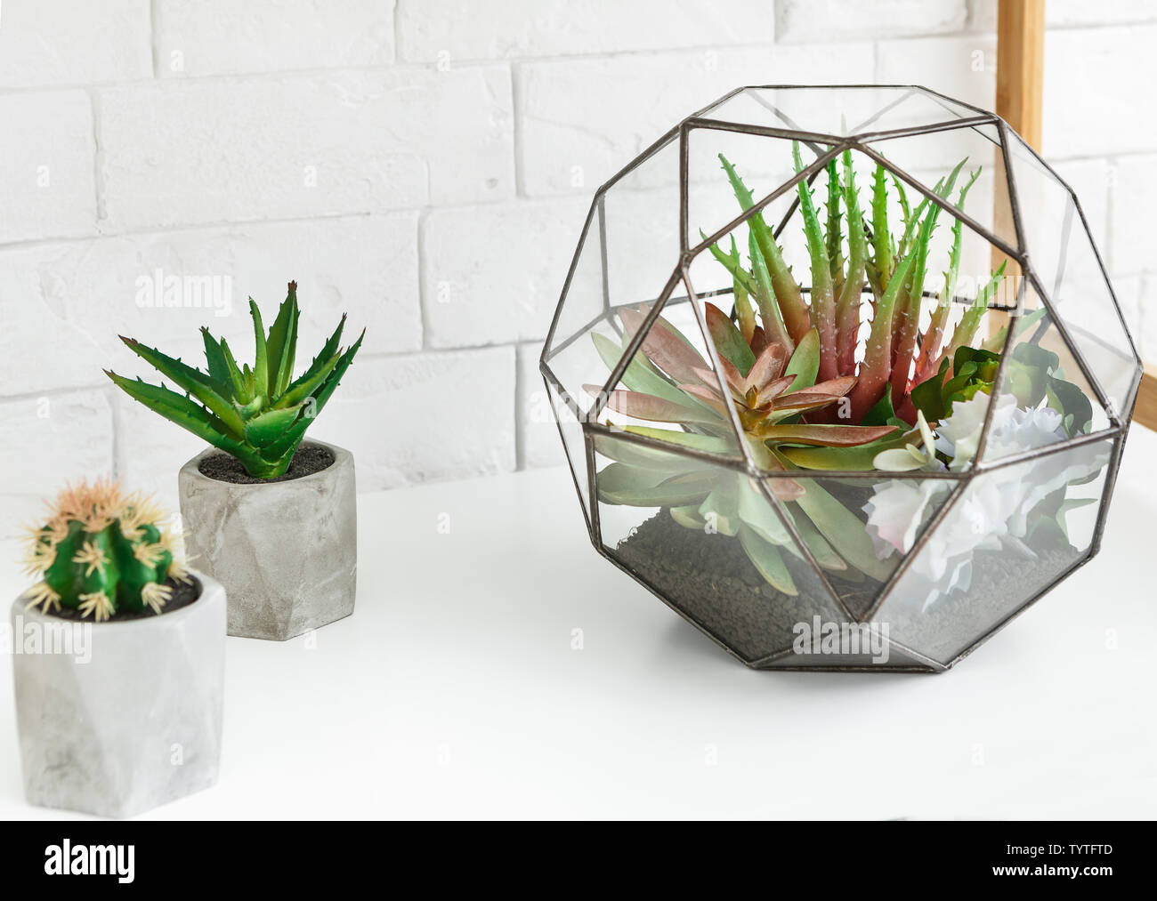 Miniature Brick Wall High Resolution Stock Photography and Images - Alamy