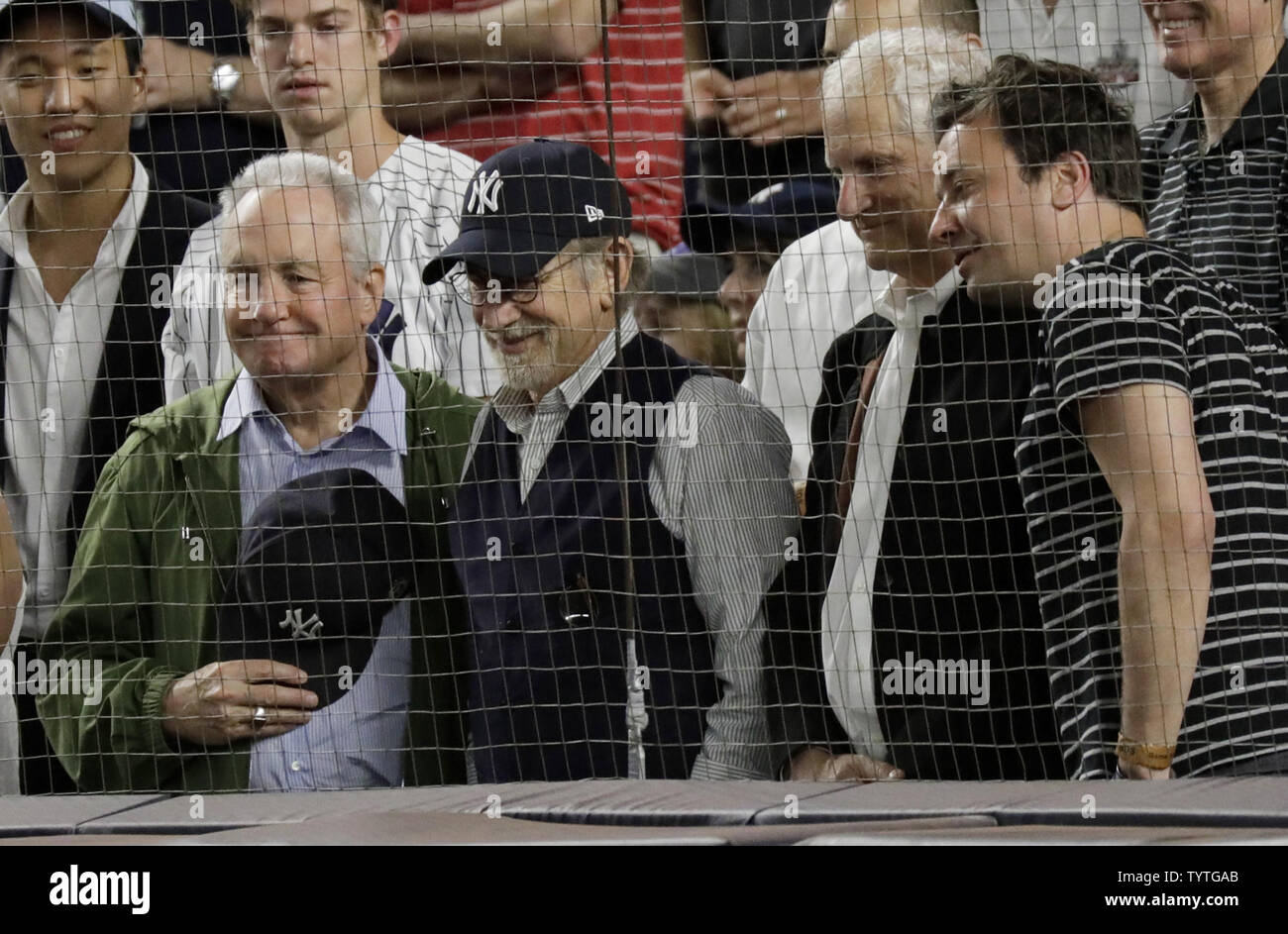 Steven Spielberg, Lorne Michaels and Jimmy Fallon watch the New York ...
