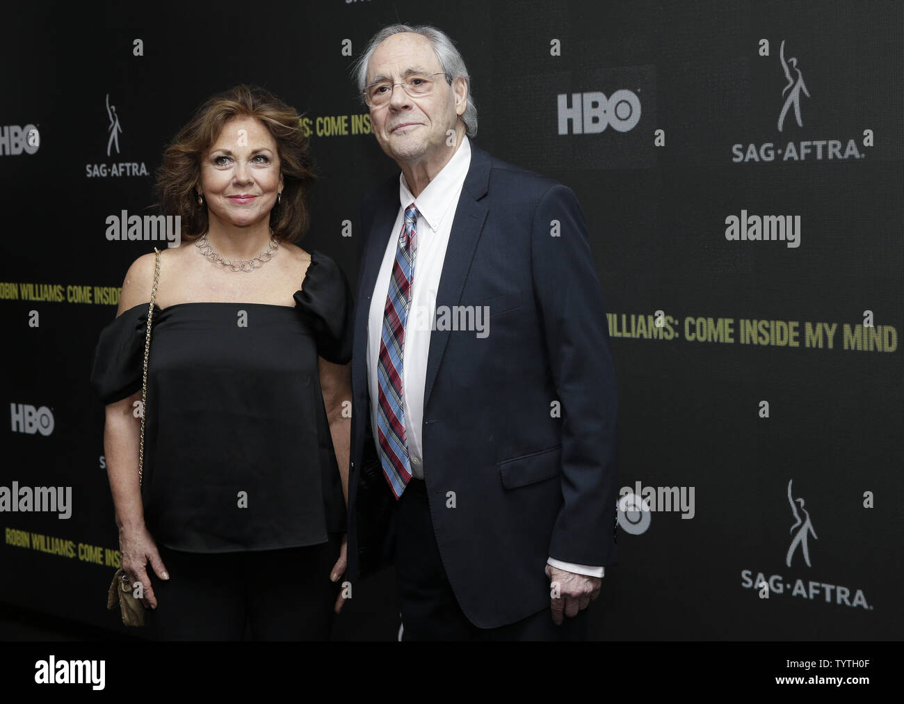 Robert Klein arrives on the red carpet at HBO's 'Robin Williams: Come ...