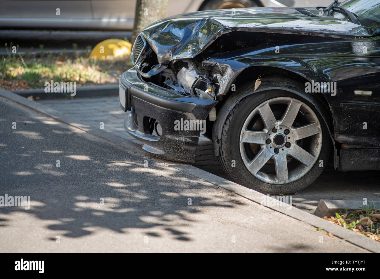 Broken head road hi-res stock photography and images - Alamy