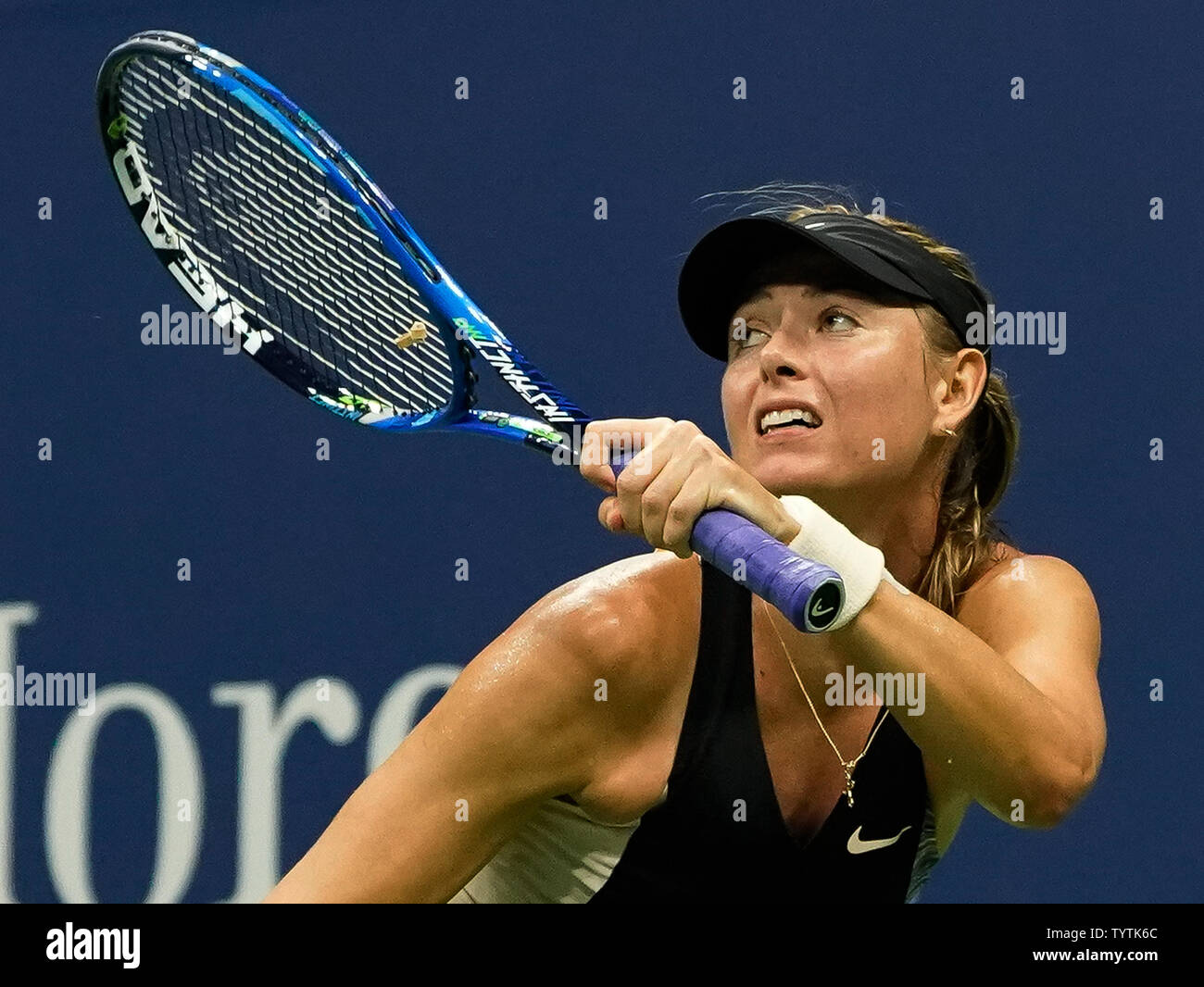 Maria sharapova arthur ashe stadium hi-res stock photography and images ...