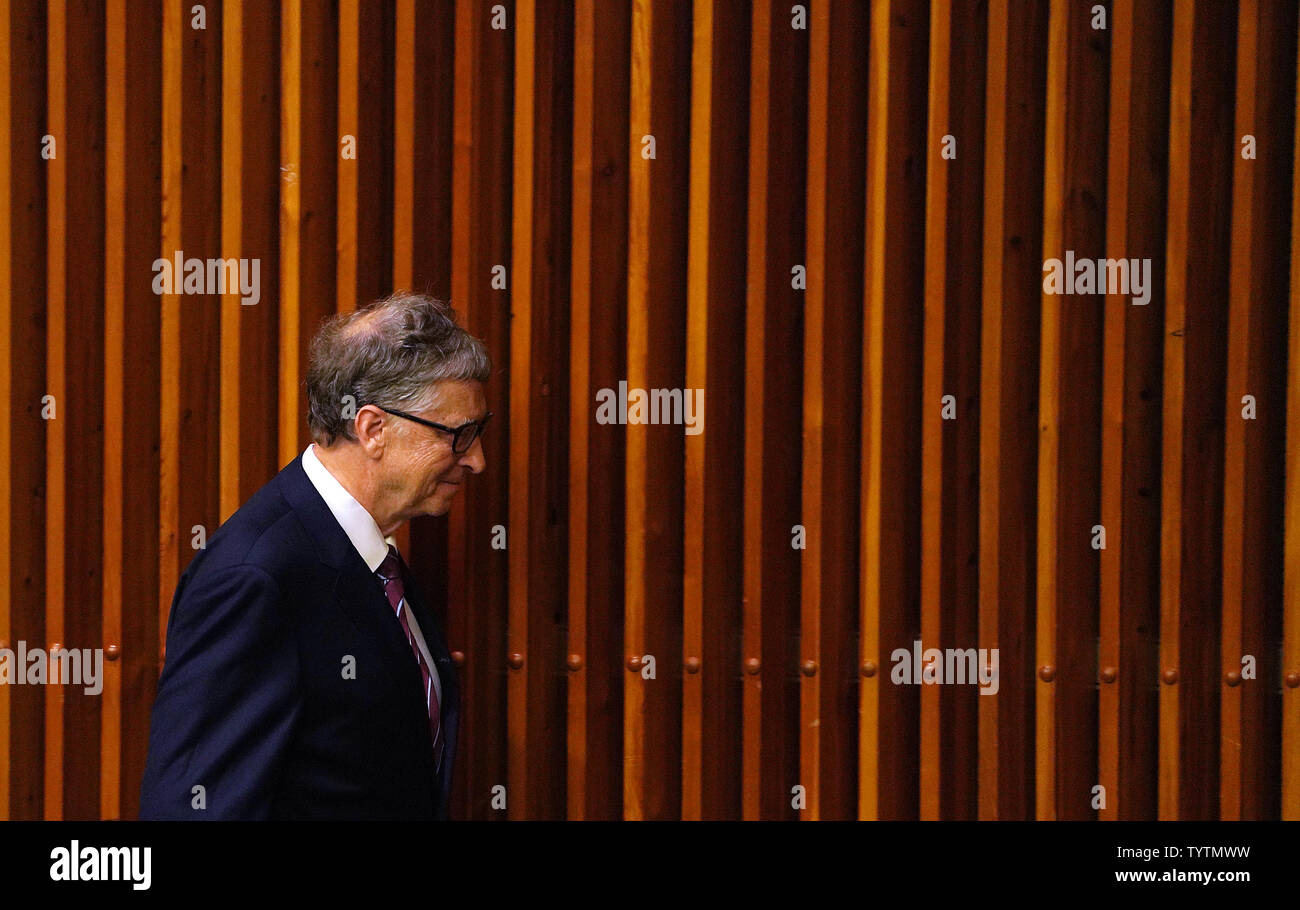 Bill Gates departs the Secretary-General's High Level Meeting on ...