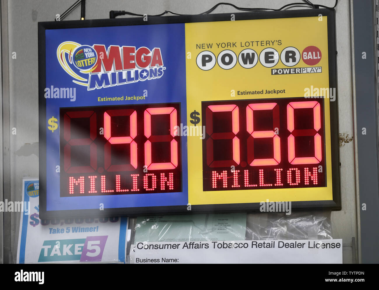 A Manhattan digital sign displays this Saturday's Powerball jackpot ...