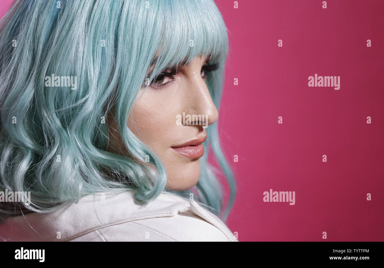 Njomza arrives on the red carpet at the Billboard Women In Music 2018 ...