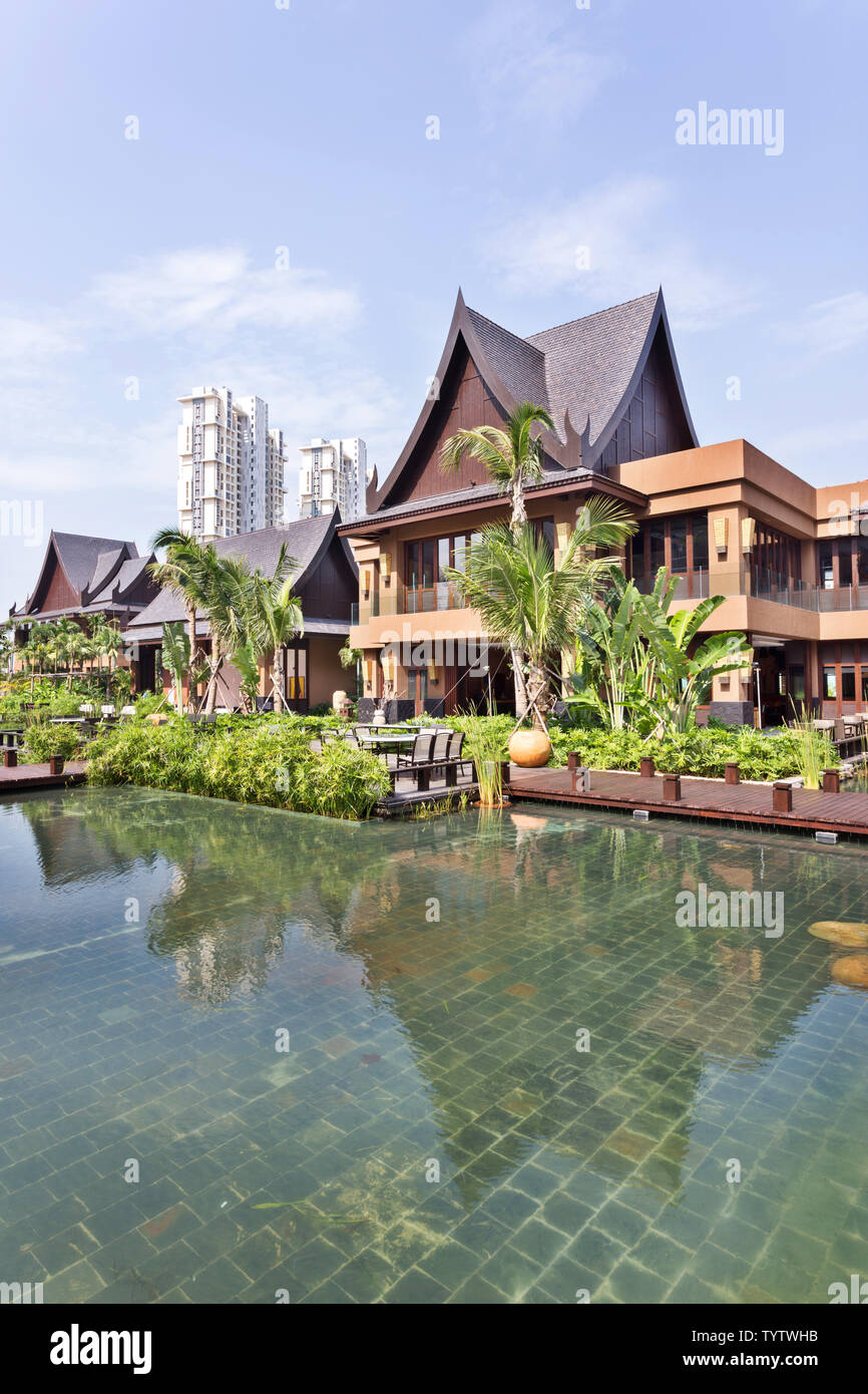 resort building exterior Stock Photo - Alamy