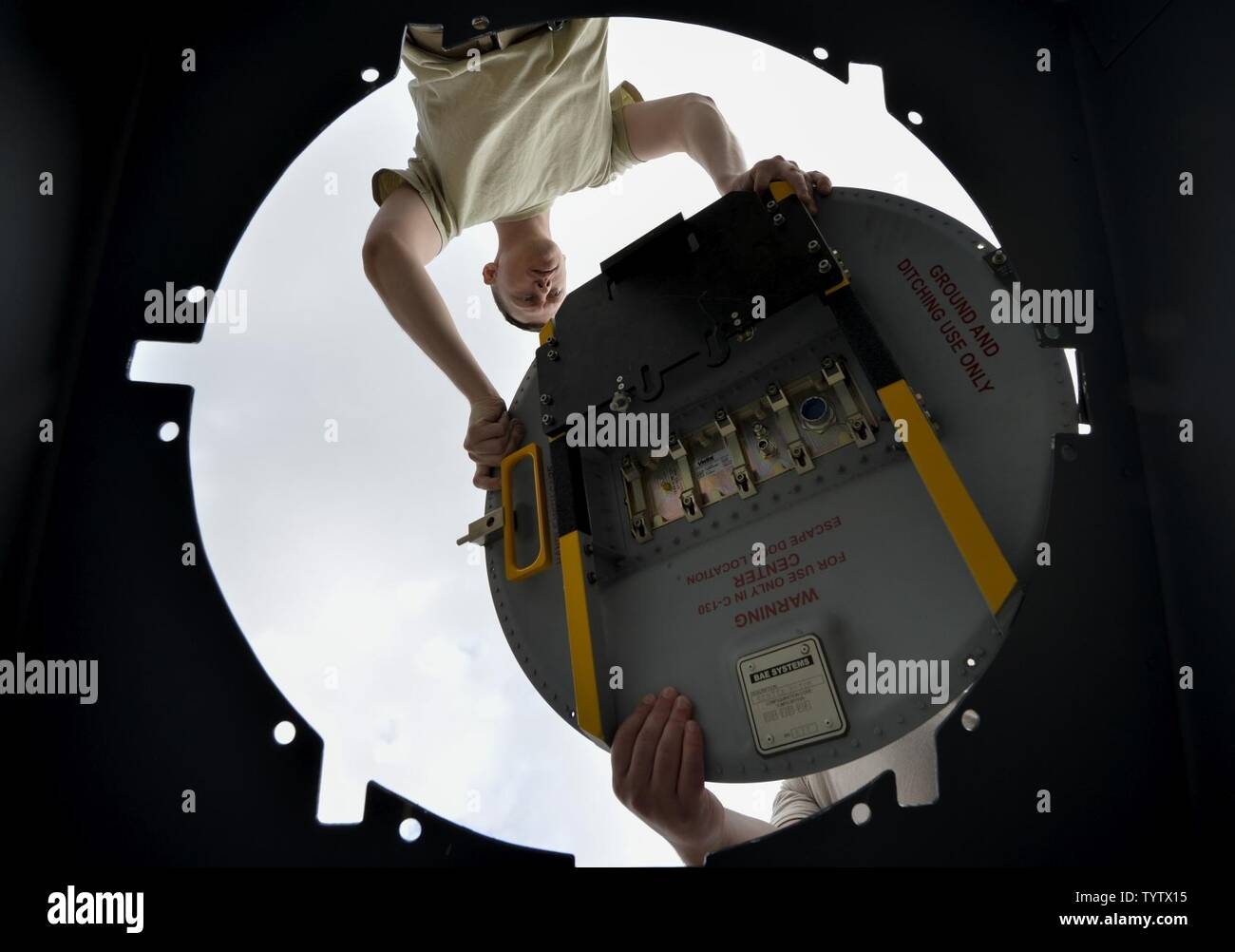 1st special operations communications squadron hi-res stock photography ...