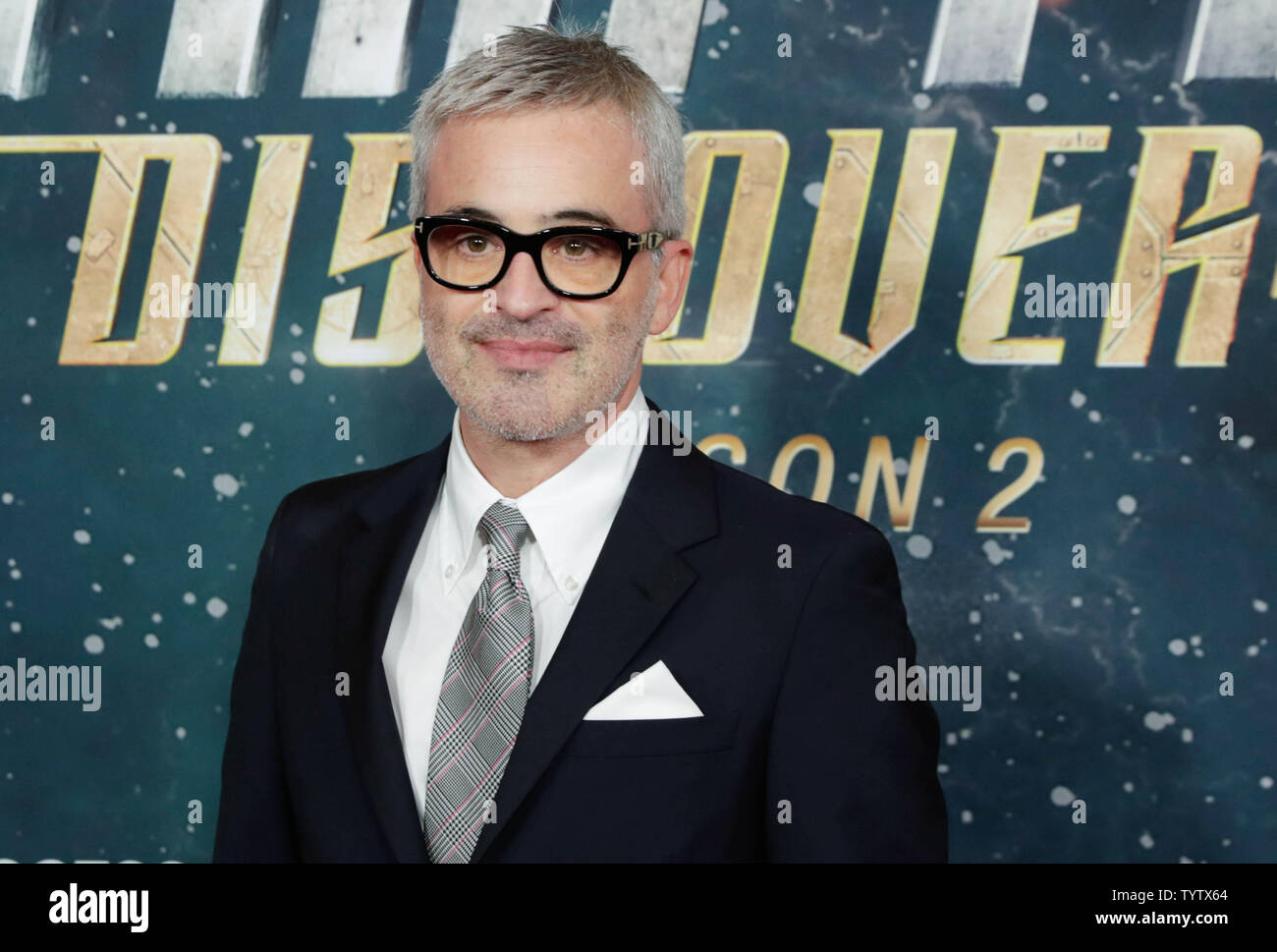 Alex Kurtzman arrives on the red carpet at the 'Star Trek: Discovery ...