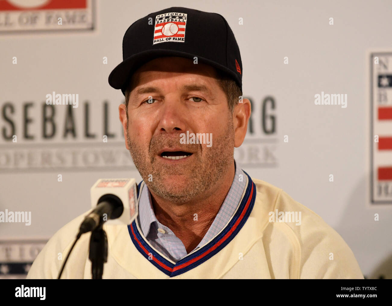 Edgar Martinez addresses at the National Baseball Hall of Fame and ...