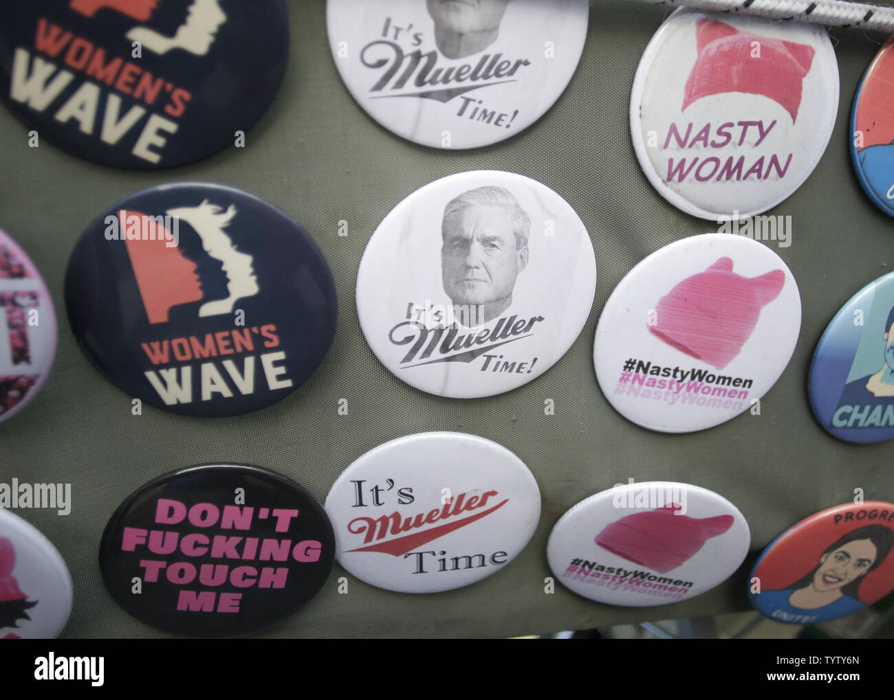 Protest buttons hi-res stock photography and images - Alamy
