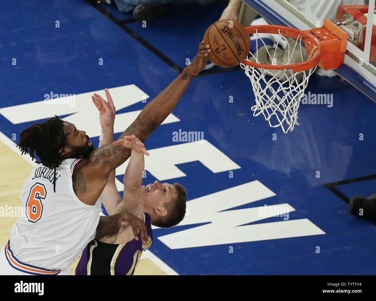 New York Knicks DeAndre Jordan tries to dunk the basketball over Los ...